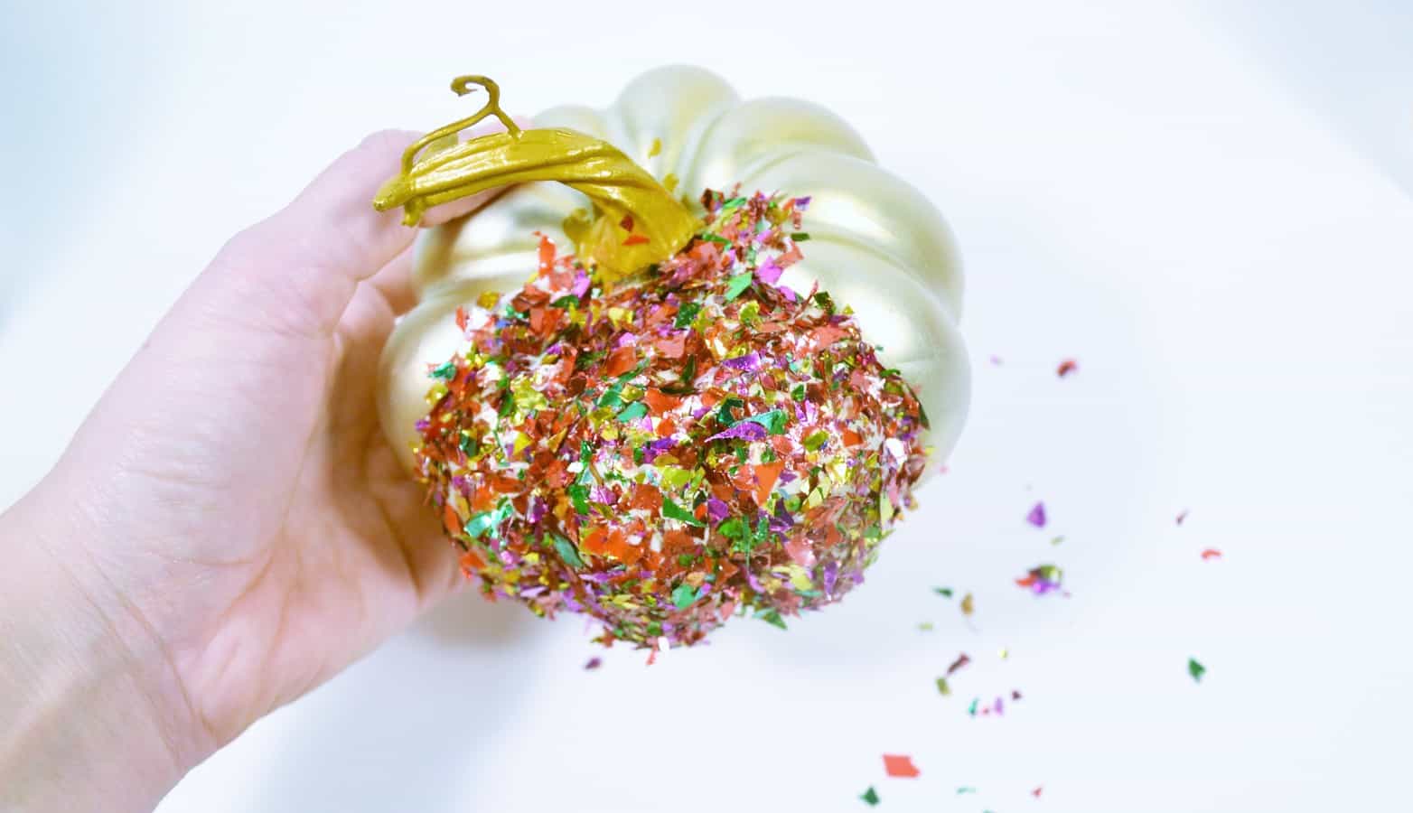 DIY confetti pumpkin {a tutorial}