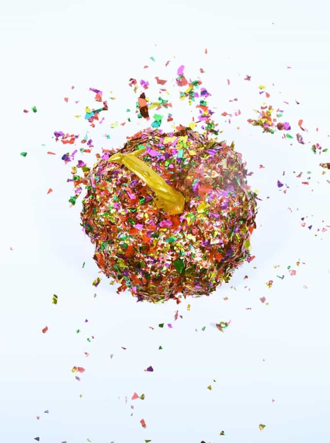DIY confetti pumpkin {a tutorial}