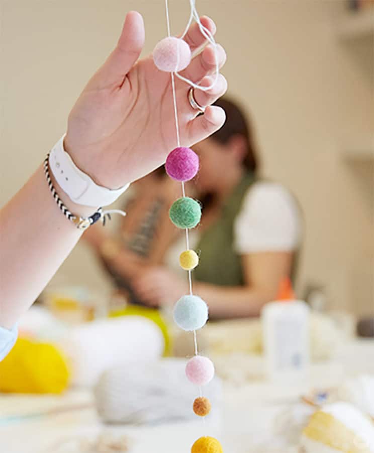 26 embroidery hoop crafts and tutorials