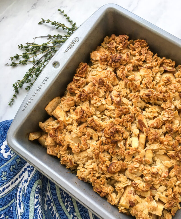 Easy Cinnamon Apple Crisp - Perfect Winter Dessert Recipe!